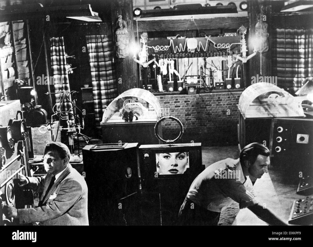 FOUR SIDED TRIANGLE Stock Photo - Alamy