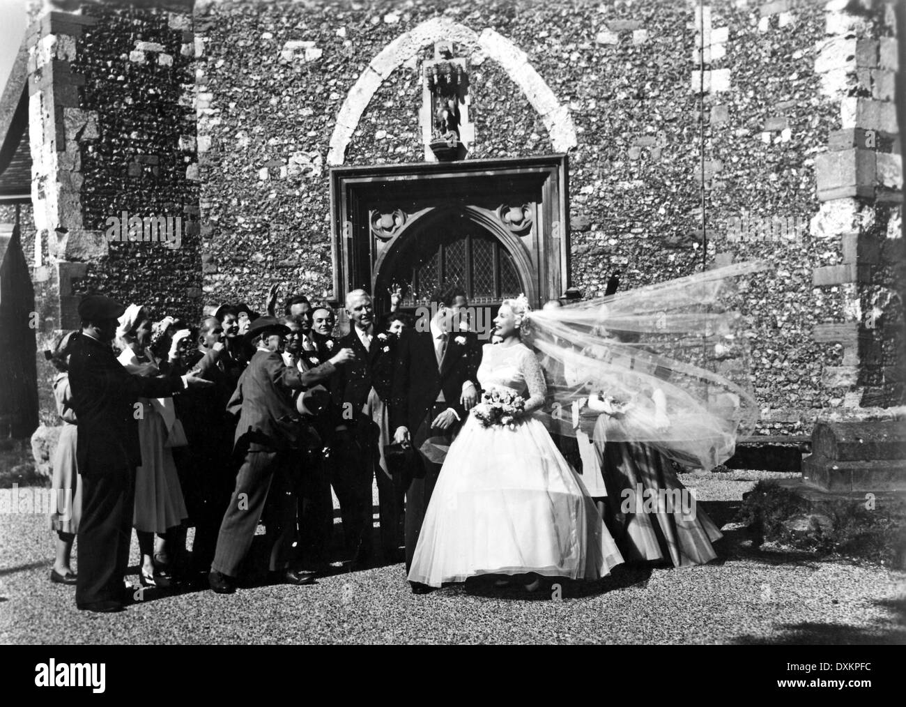 Four sided triangle hi-res stock photography and images - Alamy