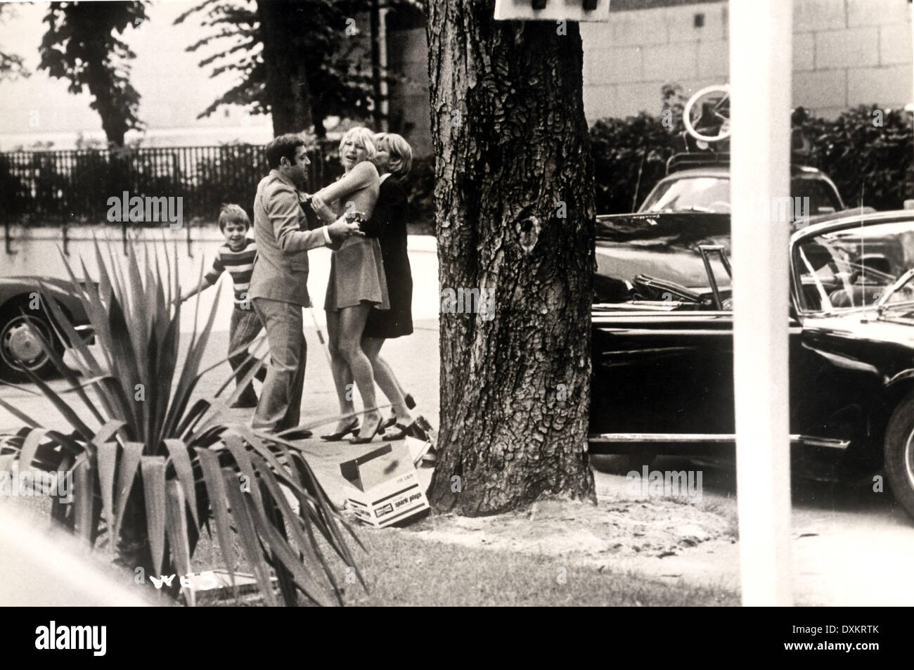 Week end 1967 hi-res stock photography and images - Alamy