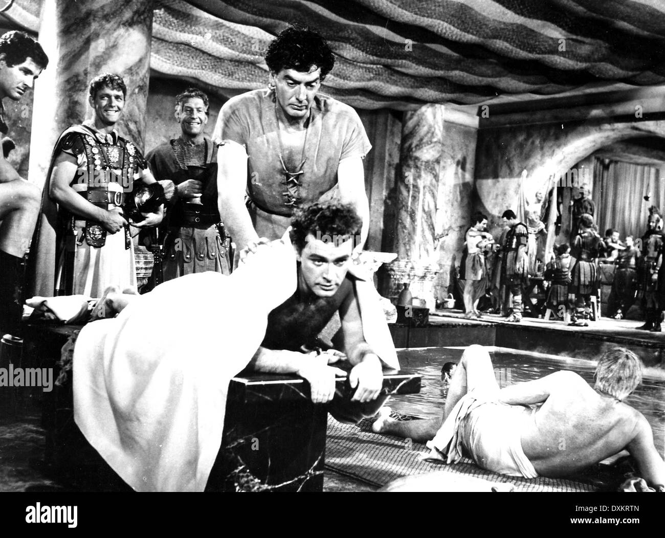 Victor mature the robe hi-res stock photography and images - Alamy
