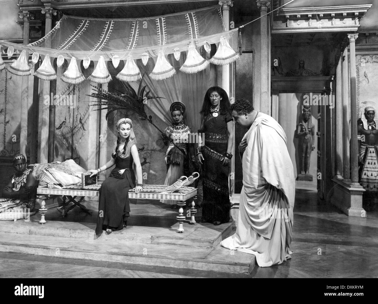 CAESAR AND CLEOPATRA Stock Photo - Alamy