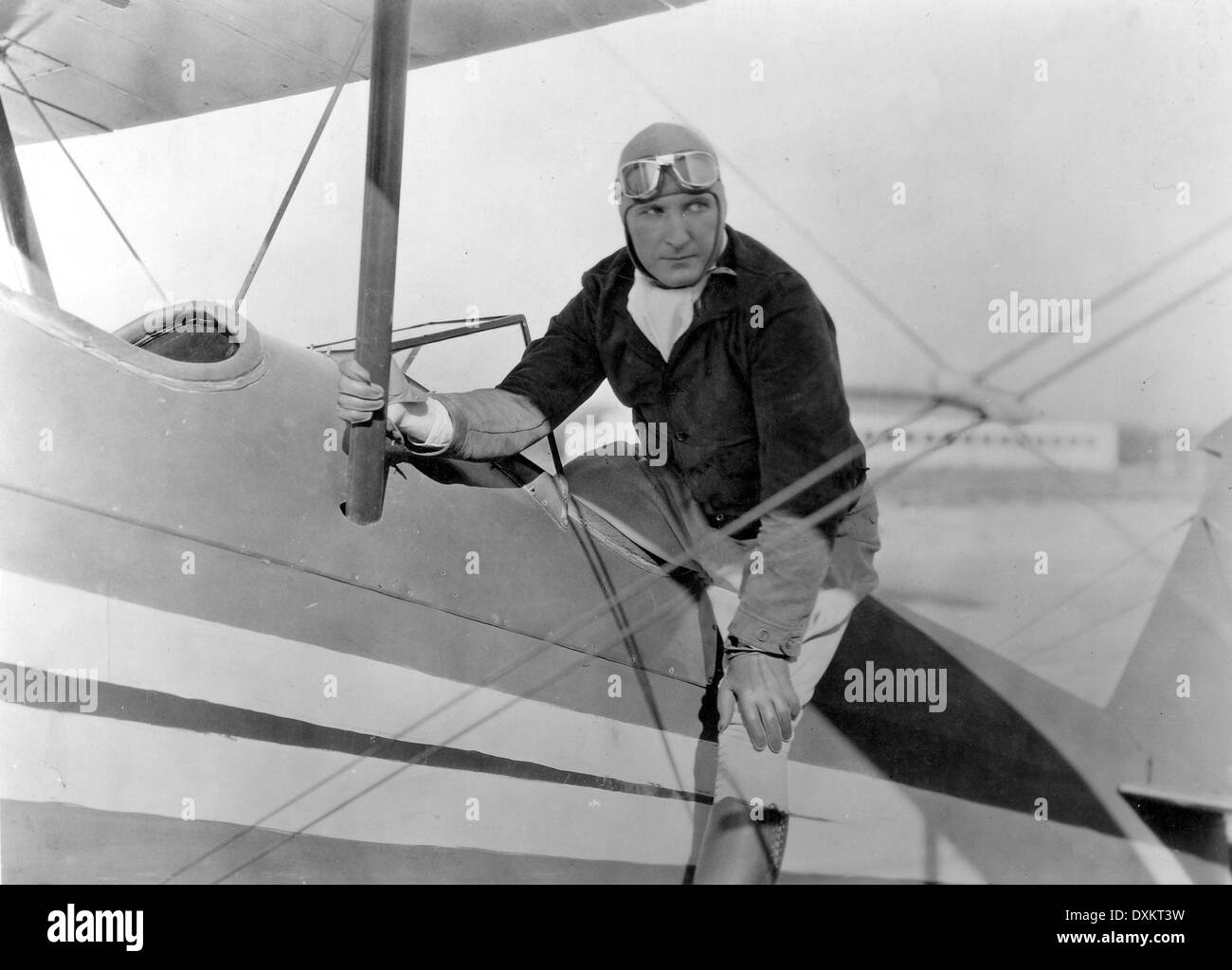 Tim mccoy hi-res stock photography and images - Alamy