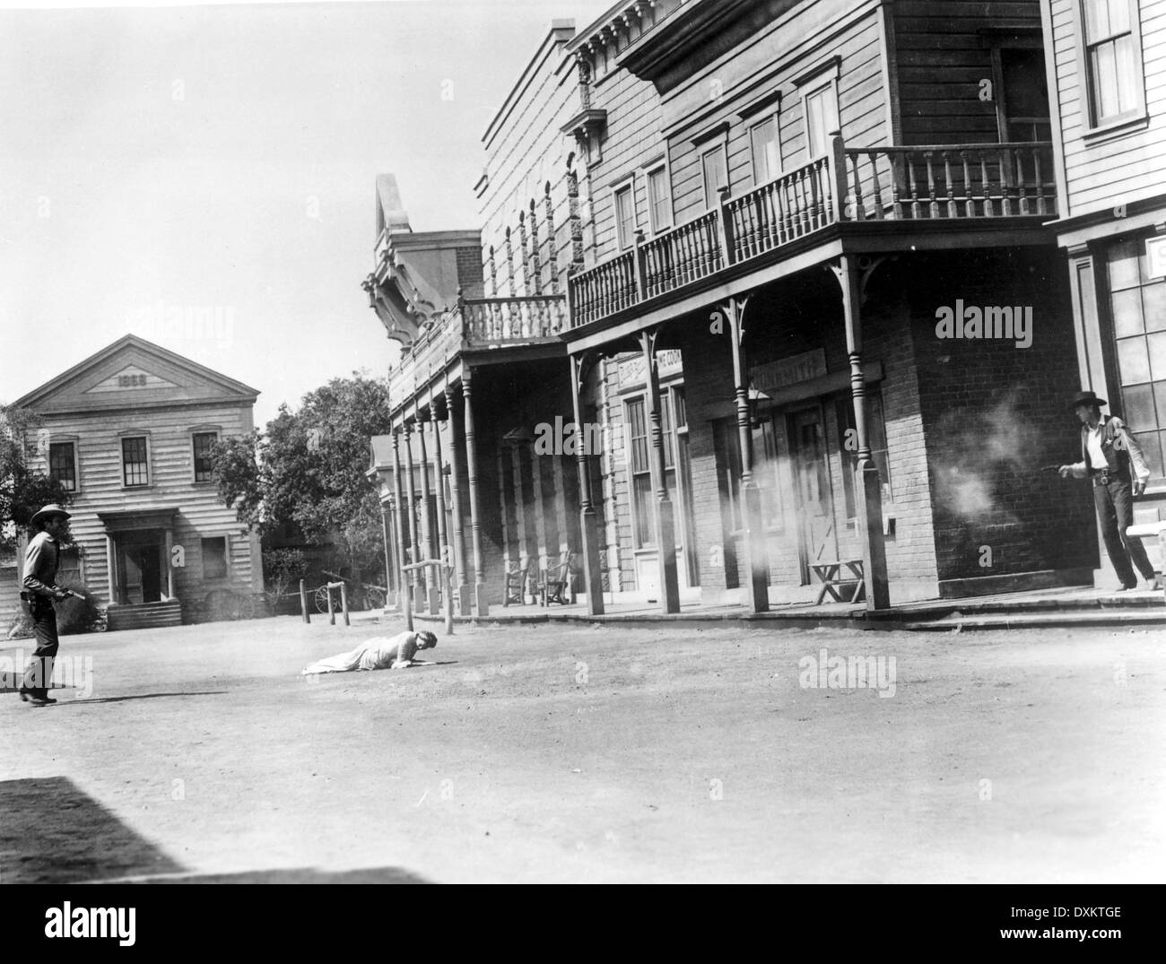 Gary cooper grace kelly high noon hi-res stock photography and images ...