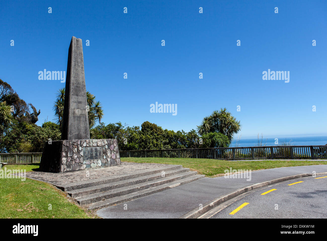 The obelisk monument at Knights Point Stock Photo - Alamy