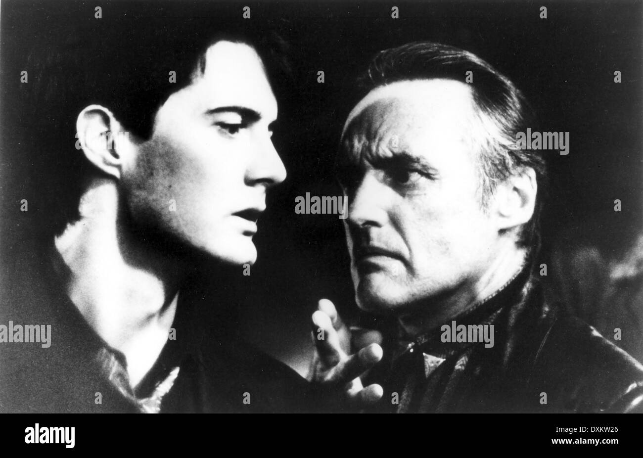 Blue velvet 1986 dennis hopper hi-res stock photography and images - Alamy