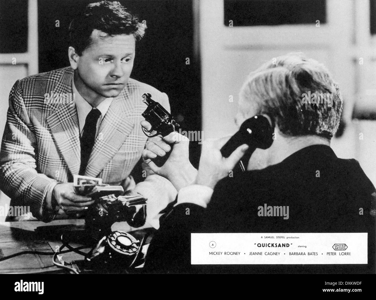 Quicksand hi-res stock photography and images - Alamy