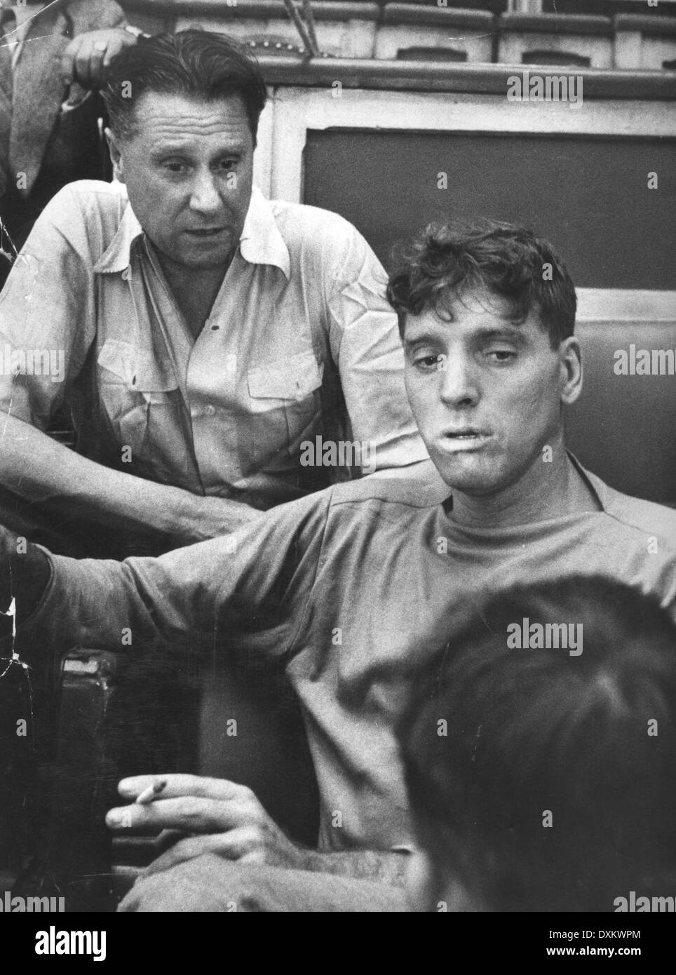 Trapeze 1956 burt lancaster hi-res stock photography and images - Alamy