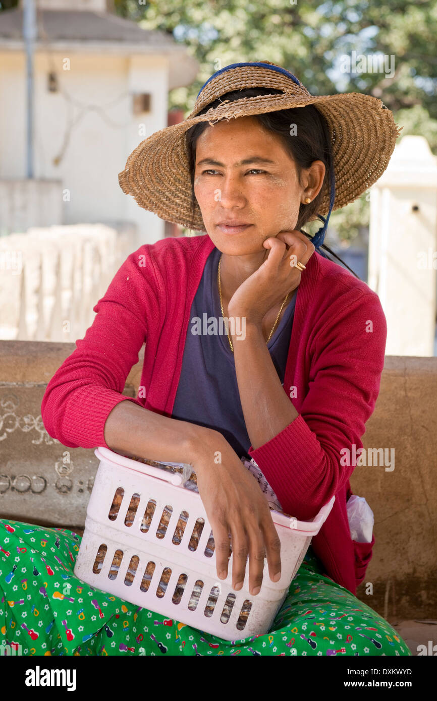 Myanmar, Bagan, Peddler Stock Photo - Alamy