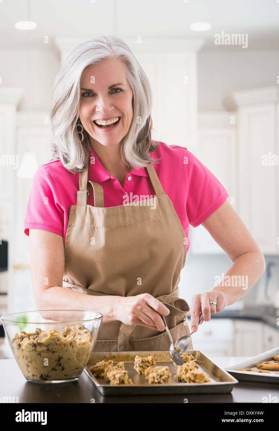 Mature women baking cookies hi-res stock photography and images - Alamy