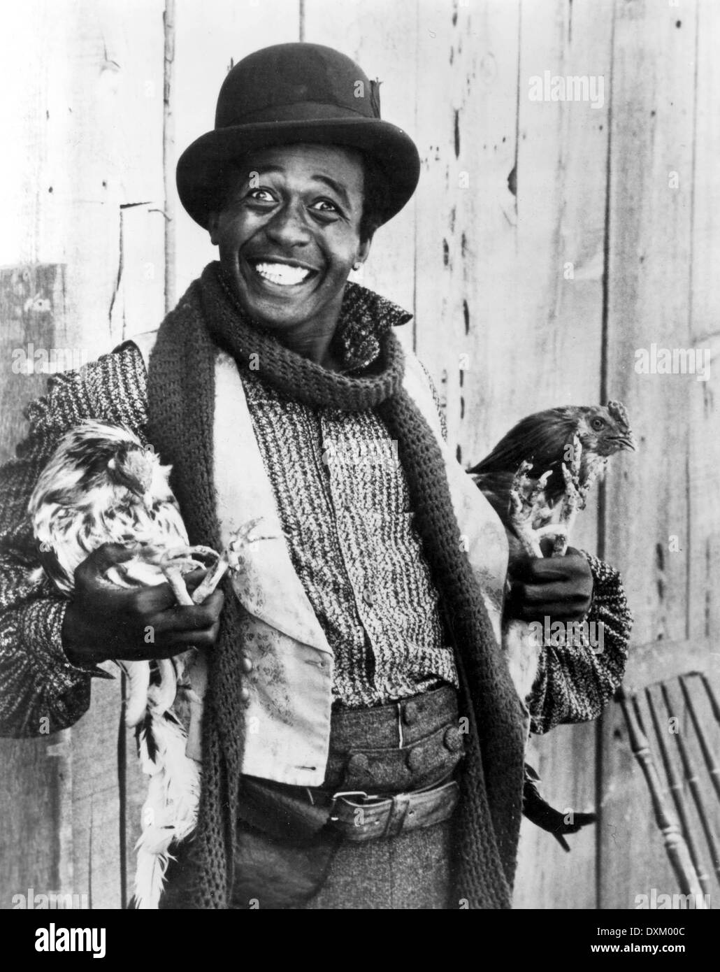 Roots 1977 hi-res stock photography and images - Alamy