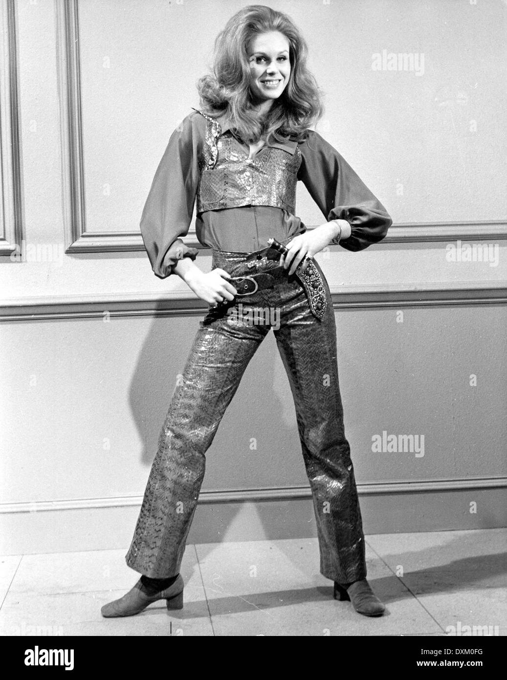 THE BREAKING OF BUMBO Stock Photo - Alamy