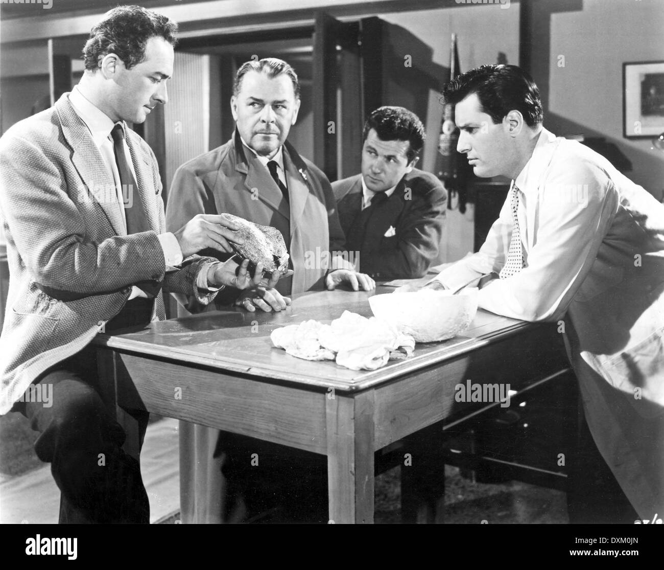 Quatermass 2 hi-res stock photography and images - Alamy