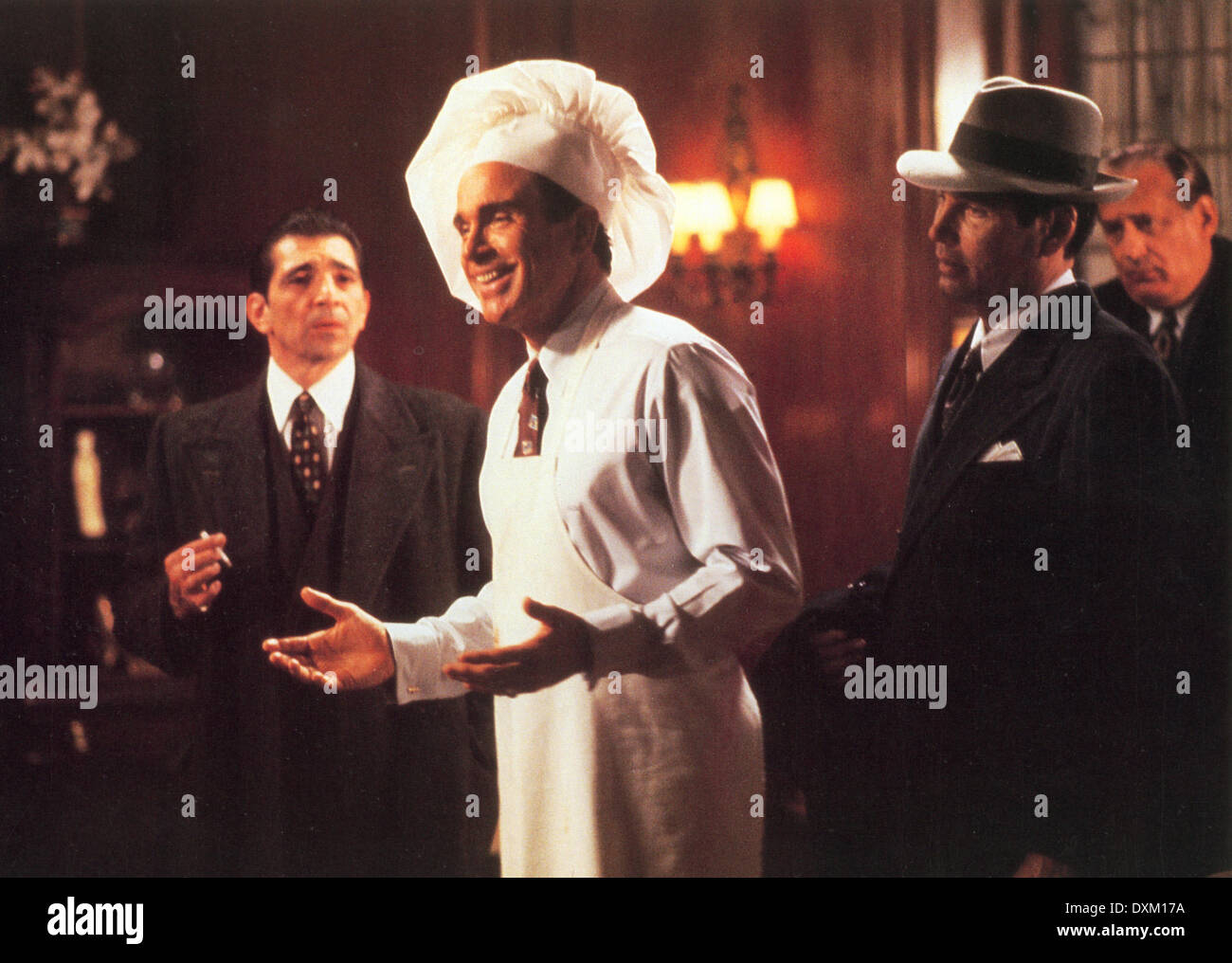 Warren beatty bugsy hi-res stock photography and images - Alamy