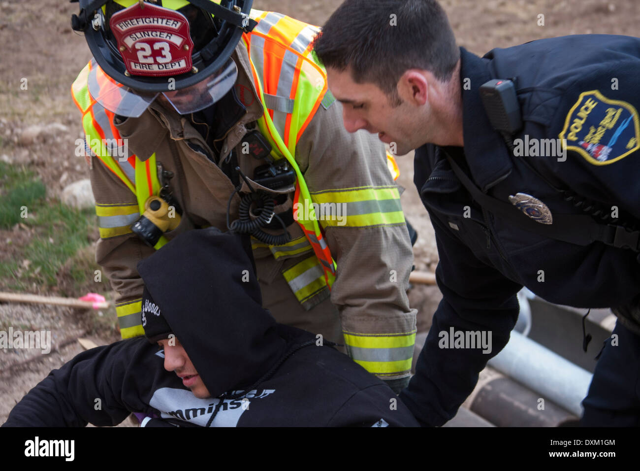 Victim transport hi-res stock photography and images - Alamy