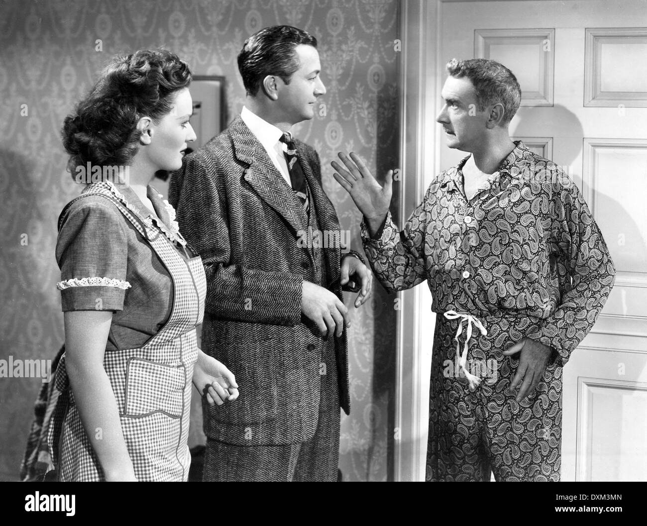 Sitting pretty 1948 hi-res stock photography and images - Alamy