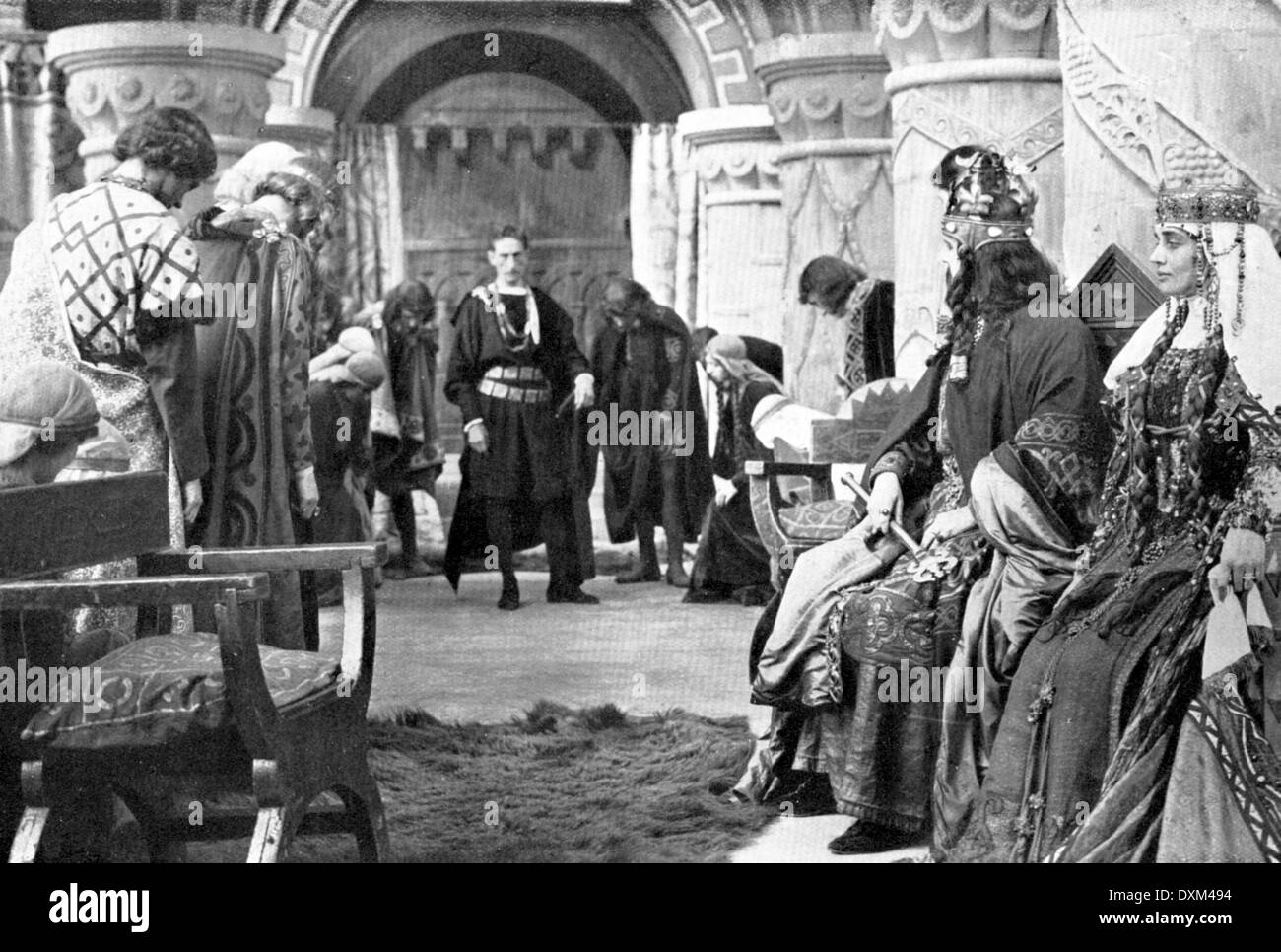 Hamlet claudius Black and White Stock Photos & Images - Alamy