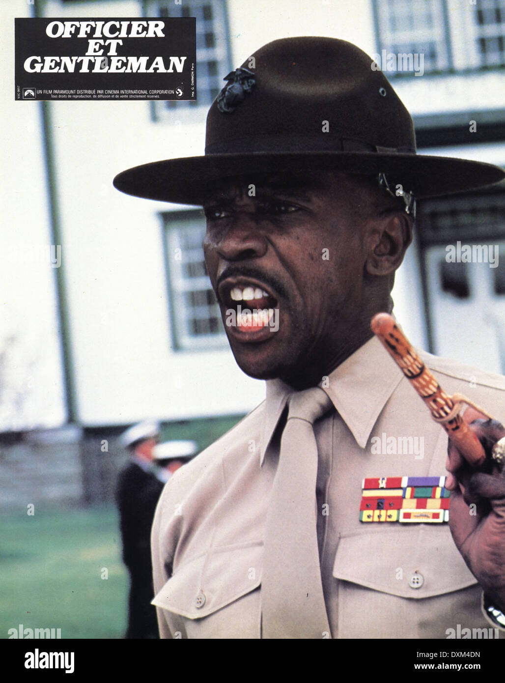 An officer and a gentleman gossett hi-res stock photography and images ...