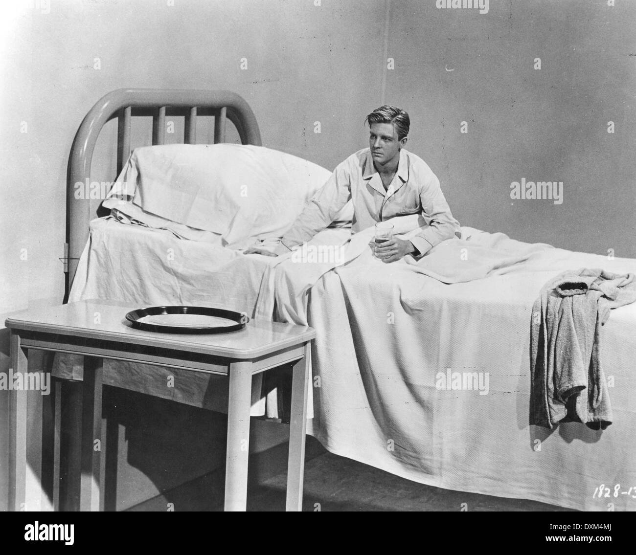 Incredible shrinking man hi-res stock photography and images - Alamy