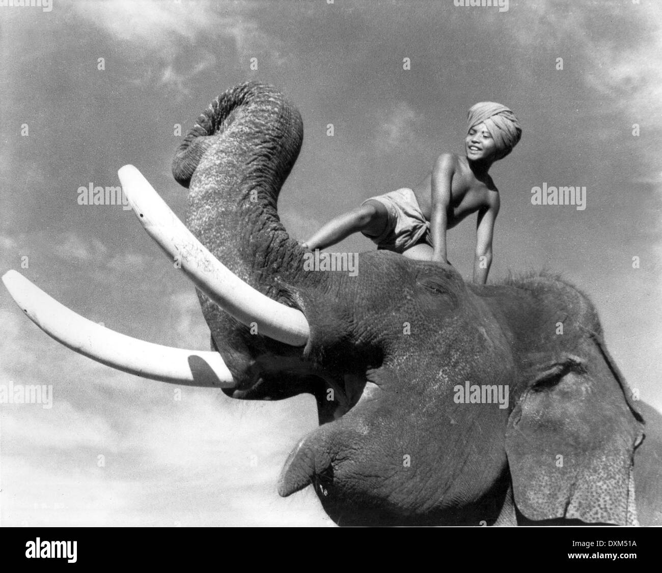 Elephant boy 1937 sabu hi-res stock photography and images - Alamy