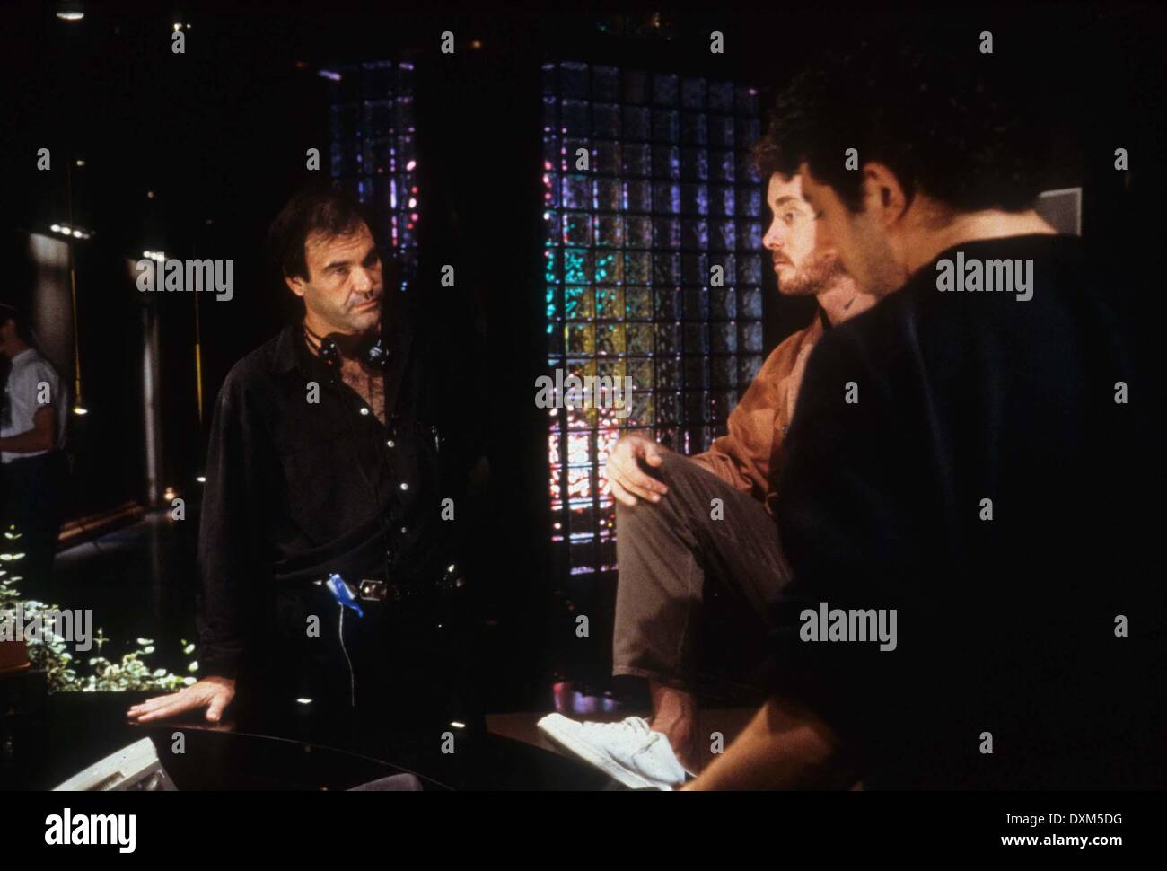 Talk radio 1988 film hi-res stock photography and images - Alamy