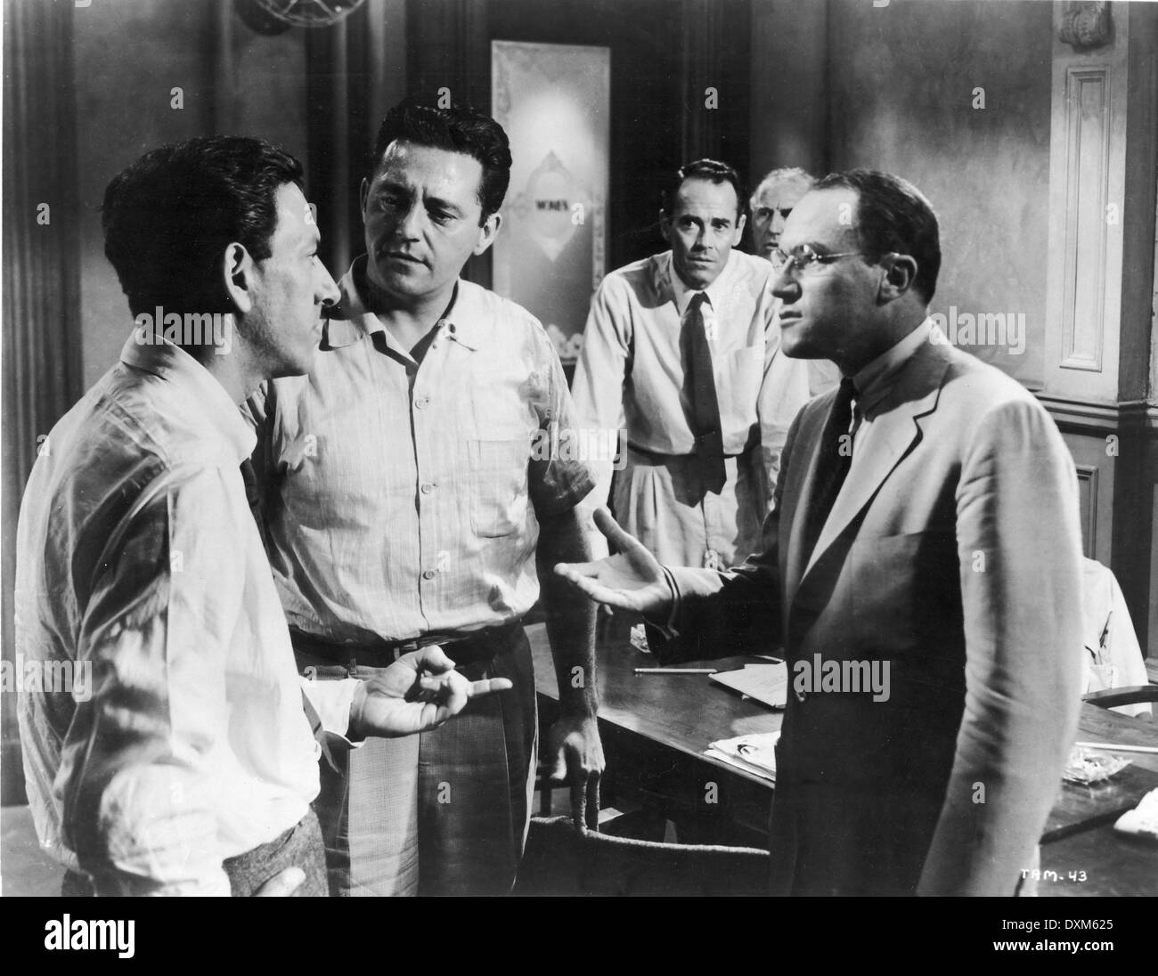 Ed begley 12 angry men 1957 hi-res stock photography and images - Alamy