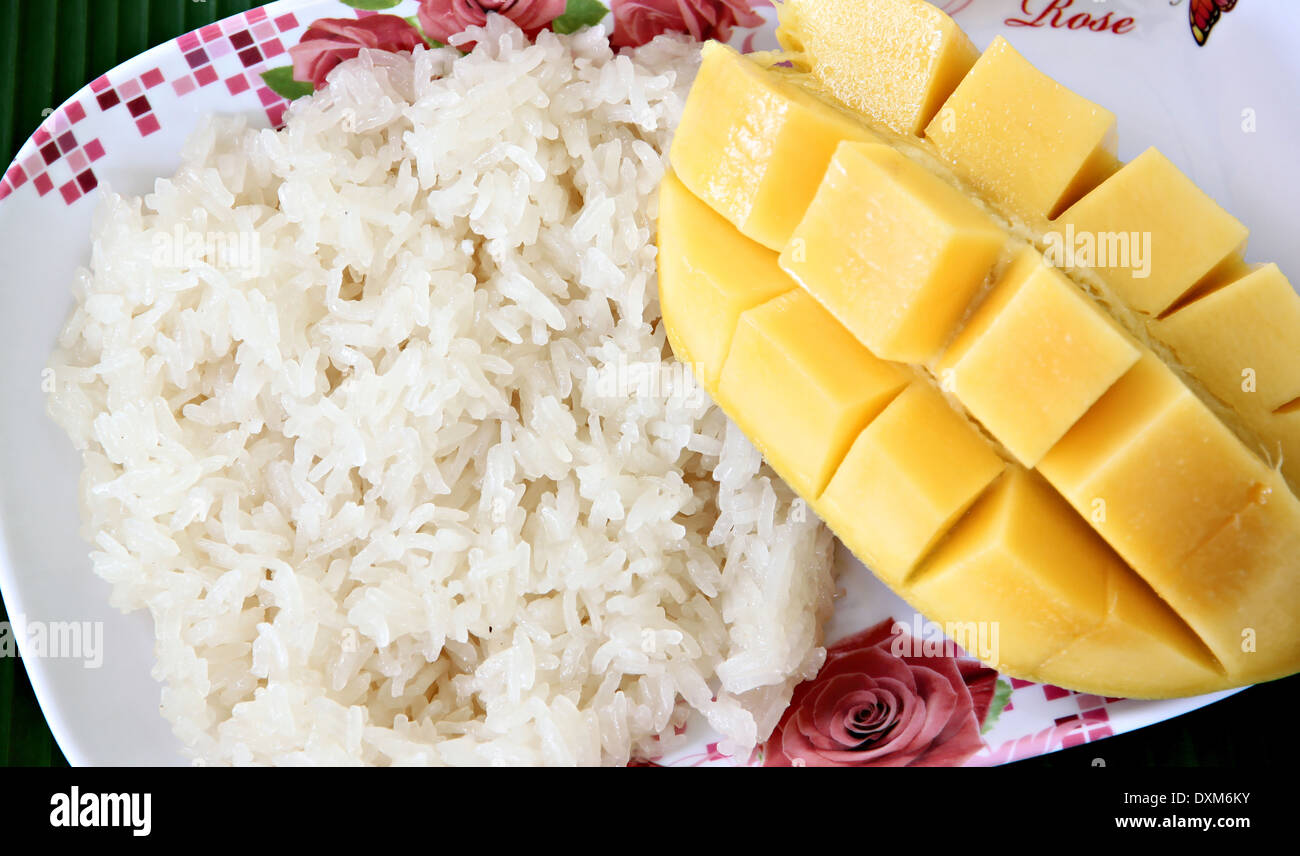 Mango sticky rice hi-res stock photography and images - Alamy