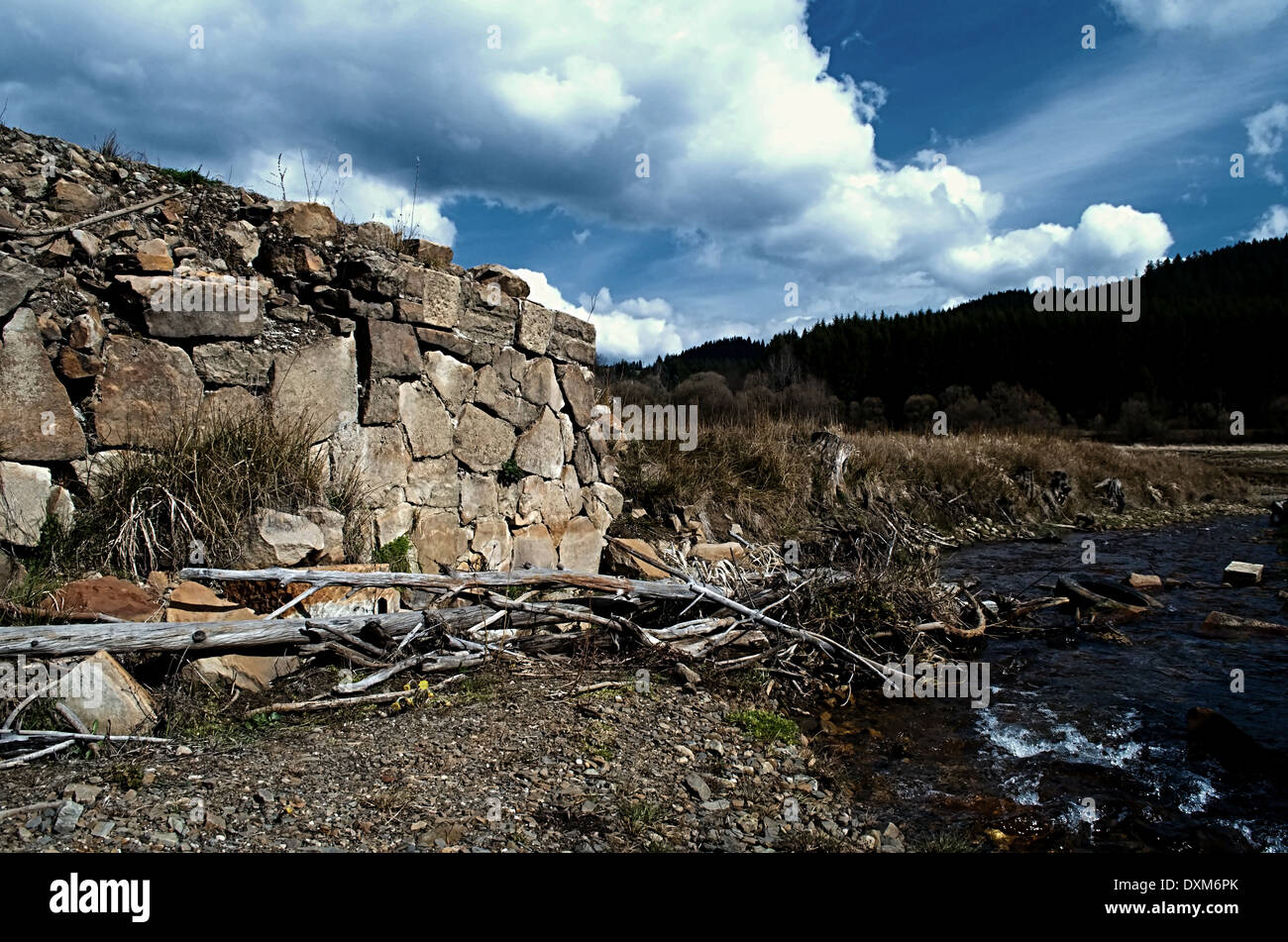 Rock bottom dam water hi-res stock photography and images - Alamy