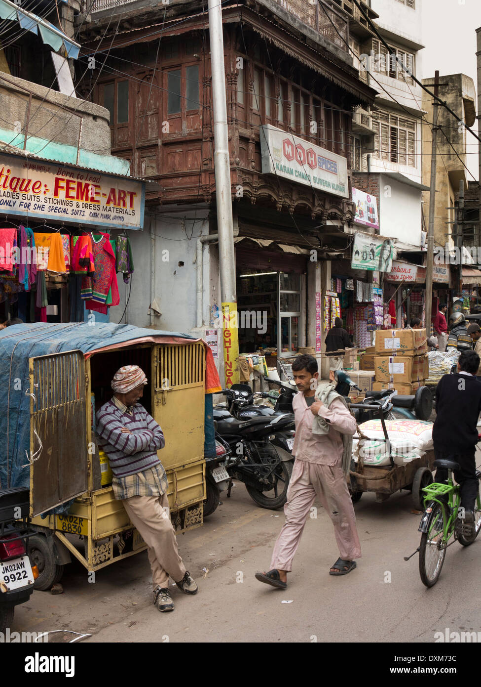 India, Jammu and Kashmir, Jammu, Rajinder Bazaar, old wooden building ...