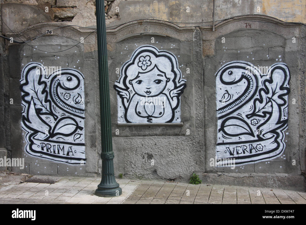 Street Art in Porto Stock Photo - Alamy