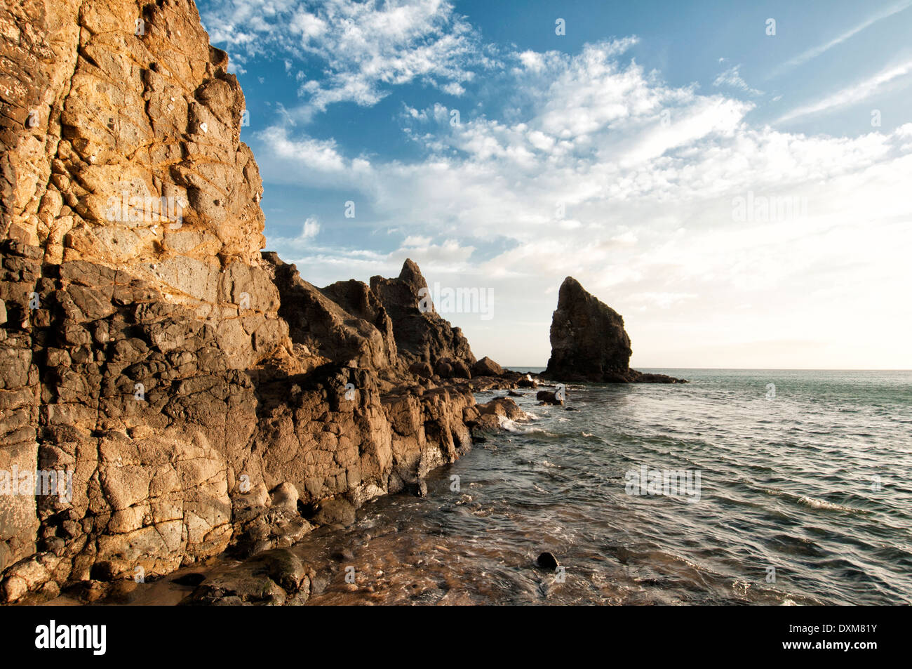 Rugged rocks hi-res stock photography and images - Alamy