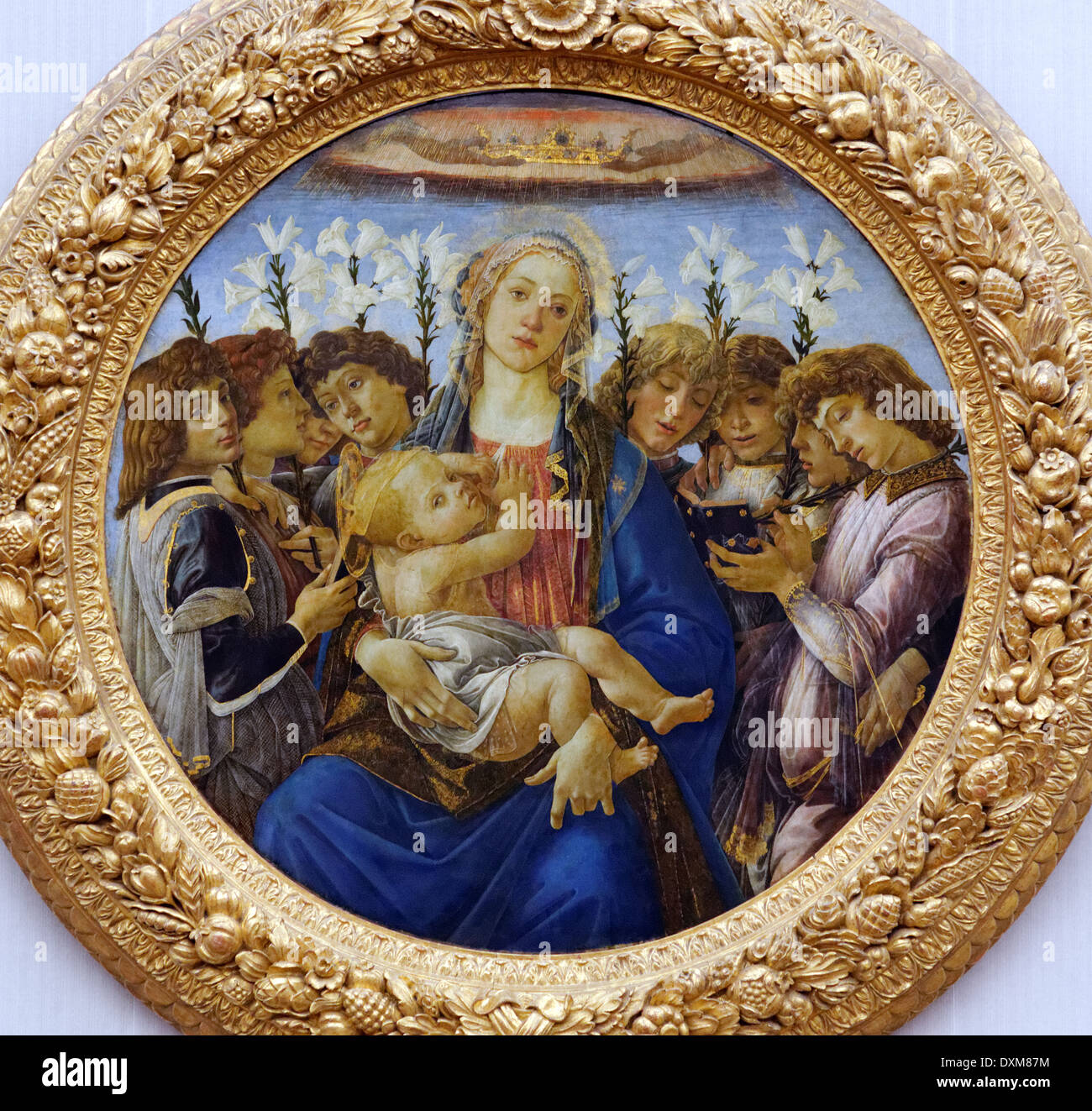 Botticelli maria child singing angels hi-res stock photography and ...