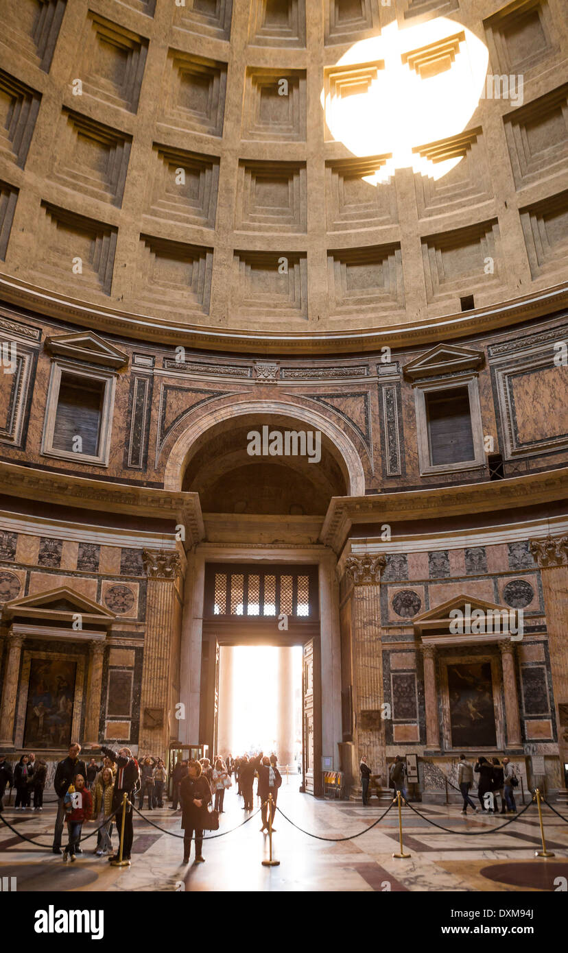 Italy, Rome, interior view of Pantheon Stock Photo - Alamy