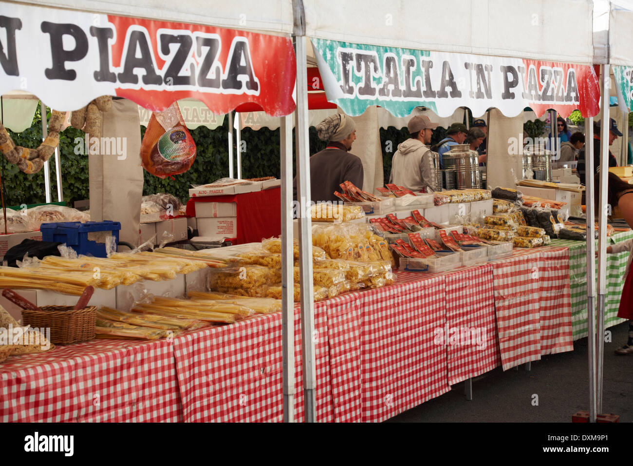 Italian market in england hi-res stock photography and images - Alamy