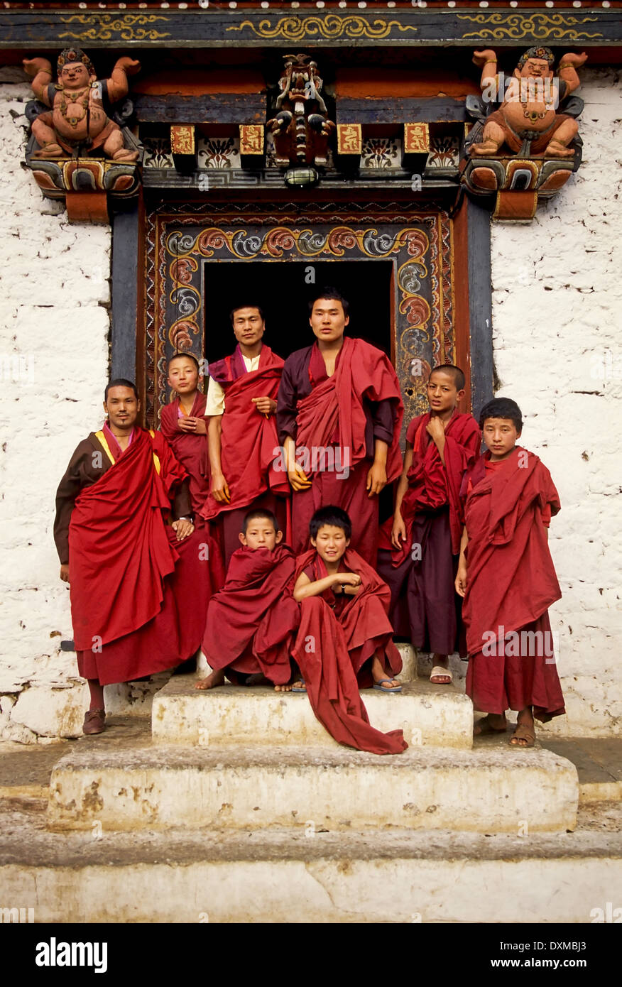 Group of priests or monks hi-res stock photography and images - Alamy