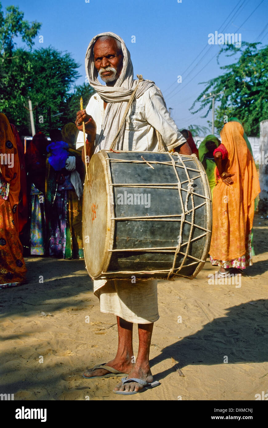 Indian drummer hi-res stock photography and images - Alamy