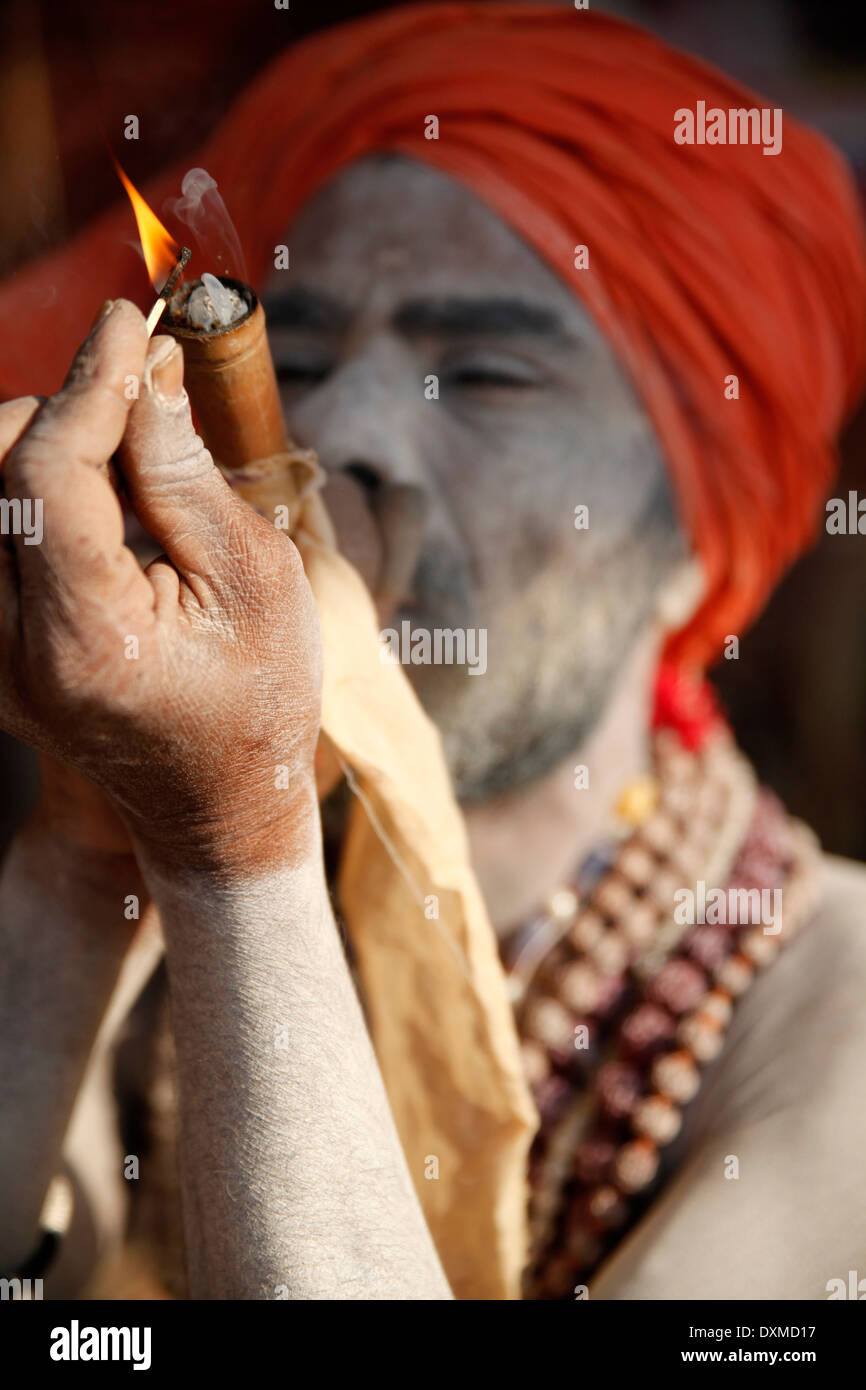 Indian chillum hi-res stock photography and images - Alamy