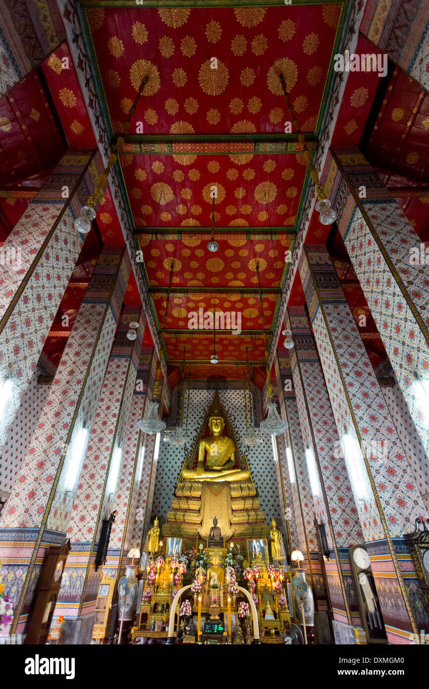 The Ordination Hall of the Temple Wat Arun in Bangkok, Thailand Stock ...