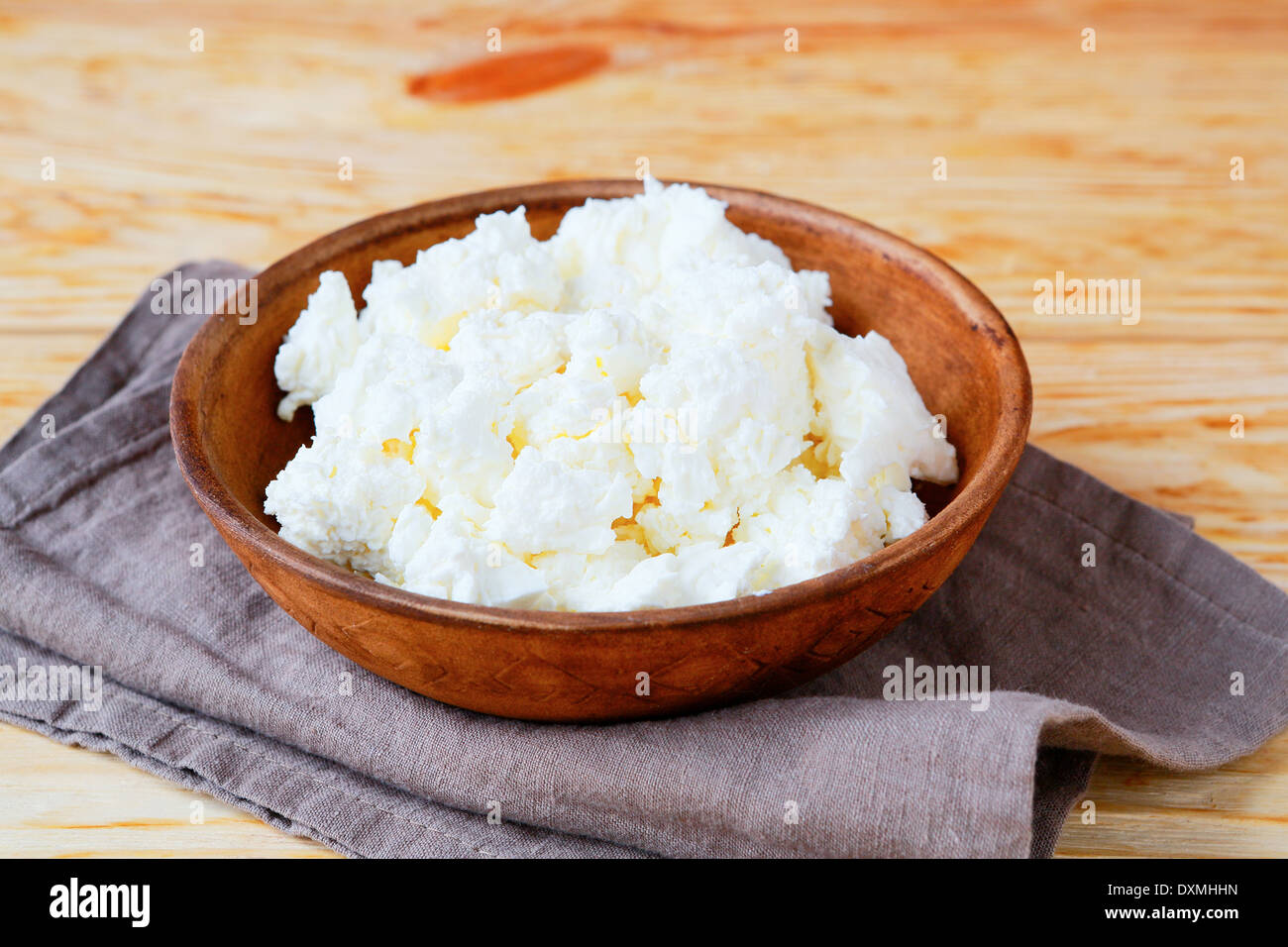 rustic whole cottage cheese, food closeup Stock Photo - Alamy