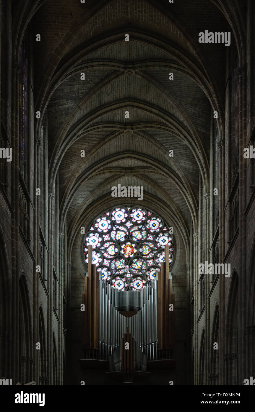 Limoges cathedral hi-res stock photography and images - Alamy