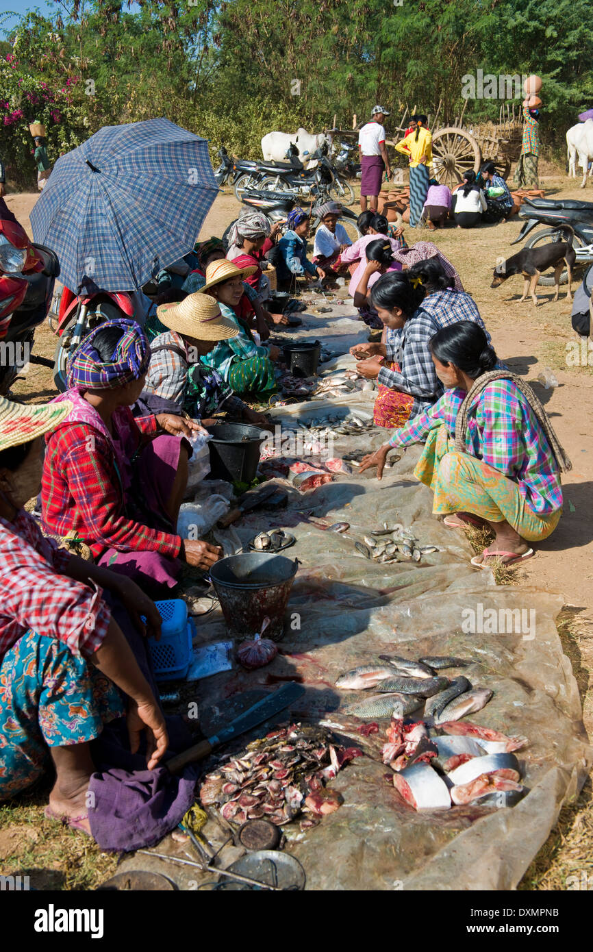Myanmar, surrounding of Bagan, traditional market Stock Photo - Alamy