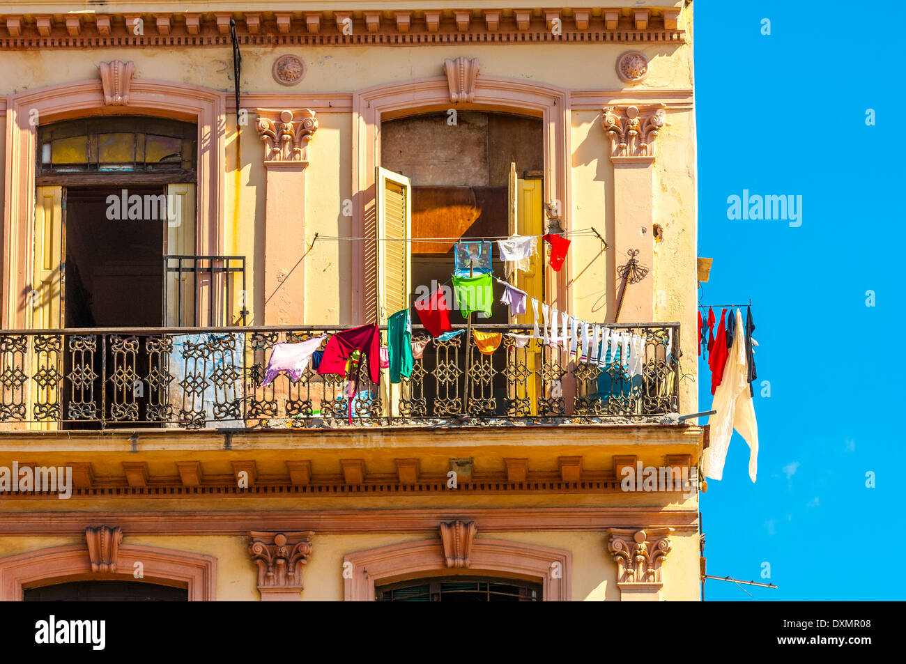 Cuban people and architecture,Havana, Cuba, Caribbean Stock Photo - Alamy