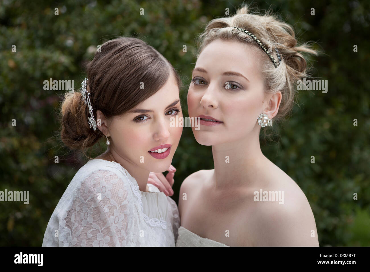 Brides hi-res stock photography and images - Alamy