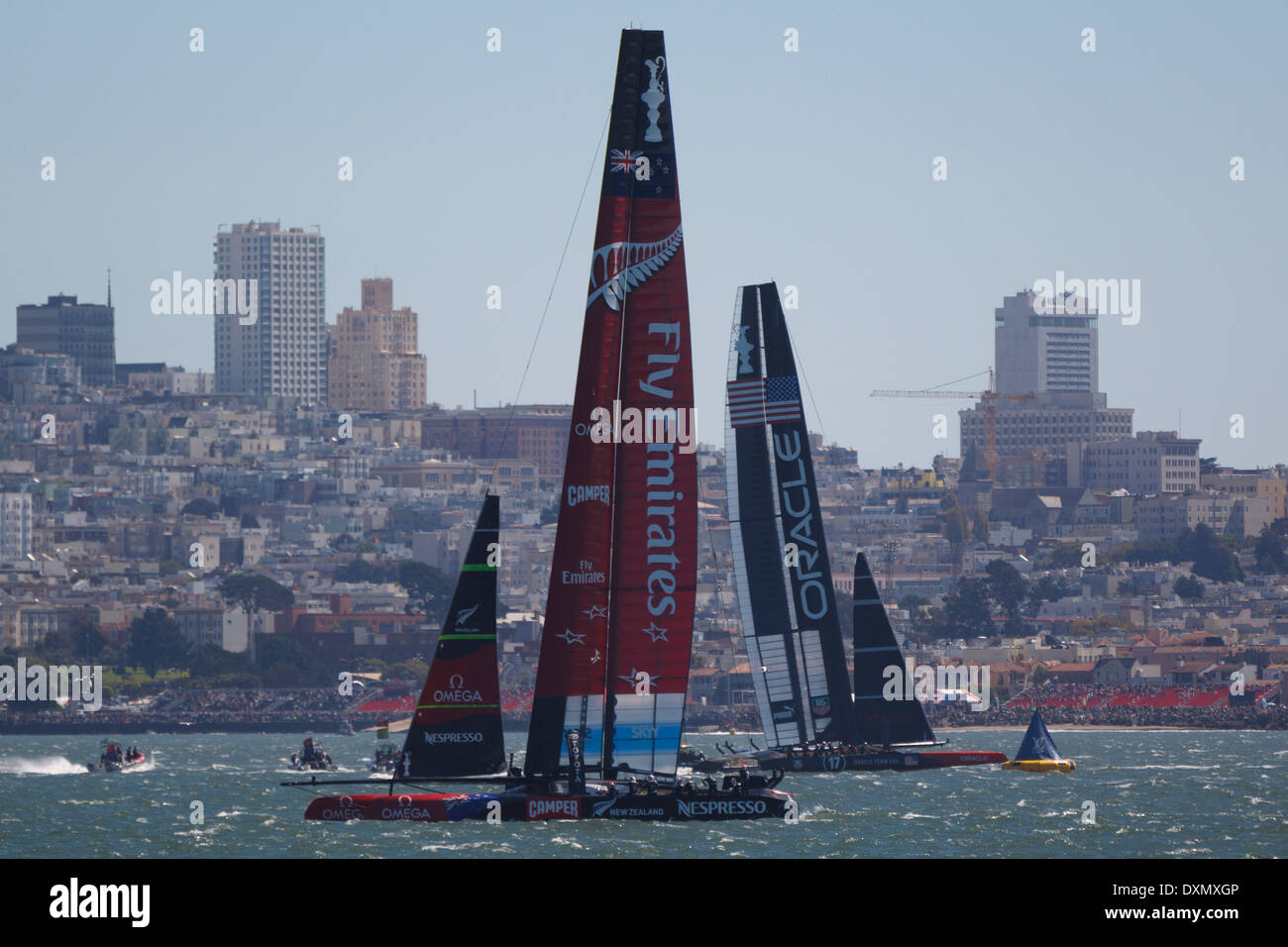 Oracle Team USA skippered by James Spithill and Emirates Team New ...
