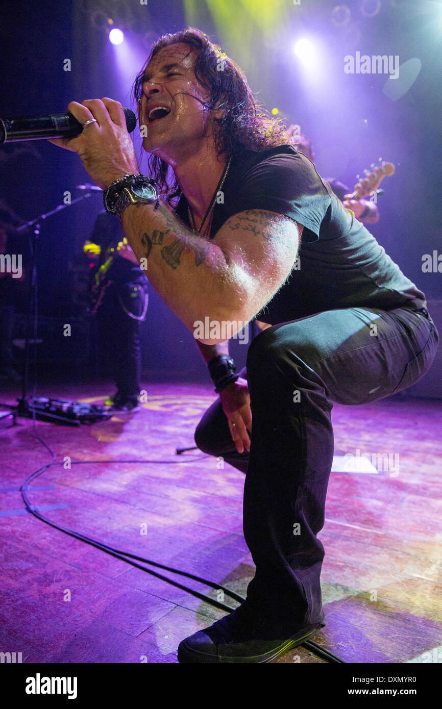 Chicago, Illinois, USA. 26th Mar, 2014. Vocalist SCOTT STAPP performs ...