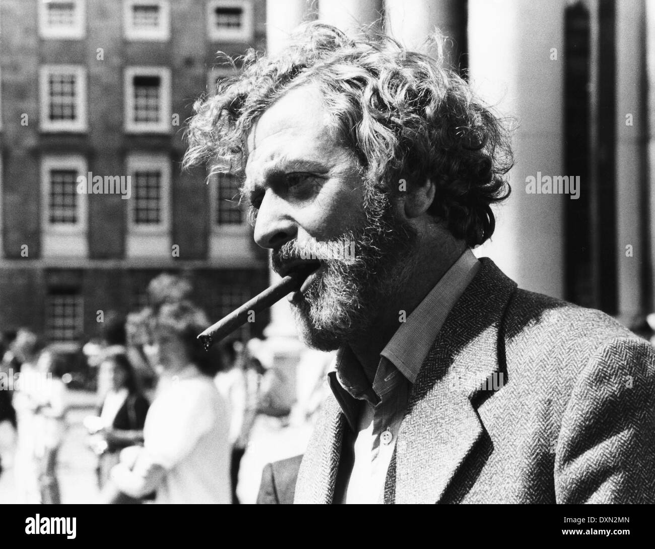 Michael caine educating rita hi-res stock photography and images - Alamy