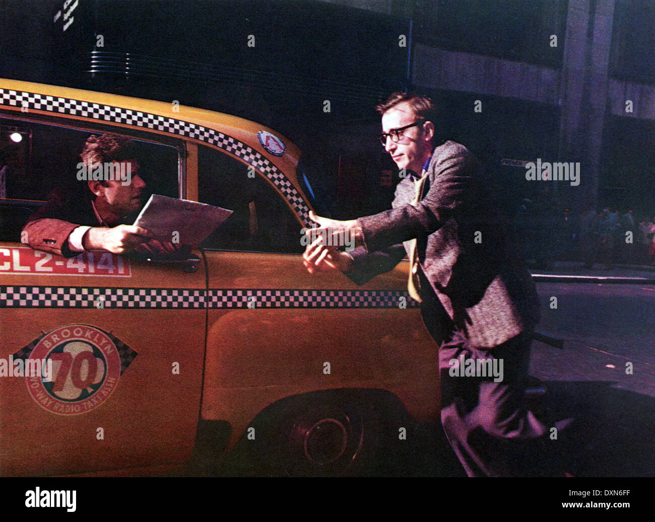 The front 1976 woody allen hi-res stock photography and images - Alamy