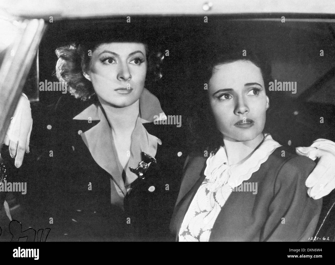 Mrs miniver 1942 greer garson hi-res stock photography and images - Alamy
