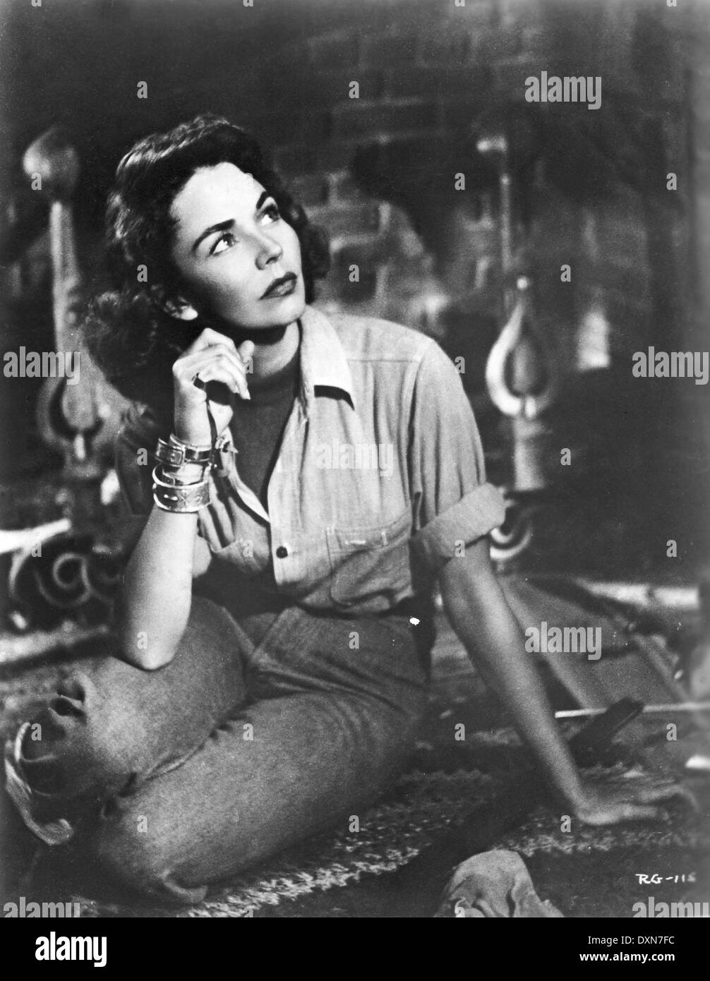 Jennifer jones ruby gentry 1952 hi-res stock photography and images - Alamy