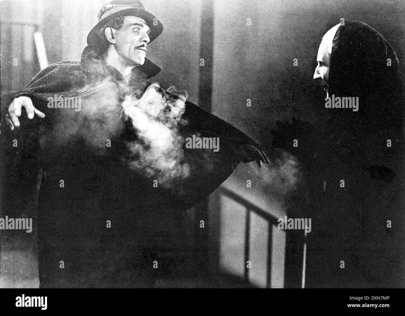 Invisible ray 1936 bela lugosi hi-res stock photography and images - Alamy