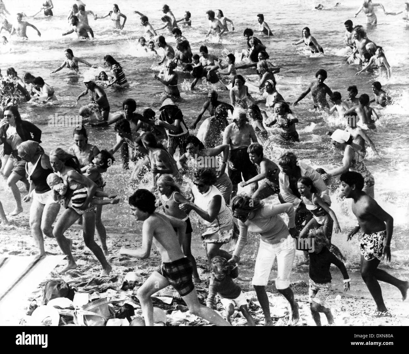 Jaws movie hi-res stock photography and images - Alamy